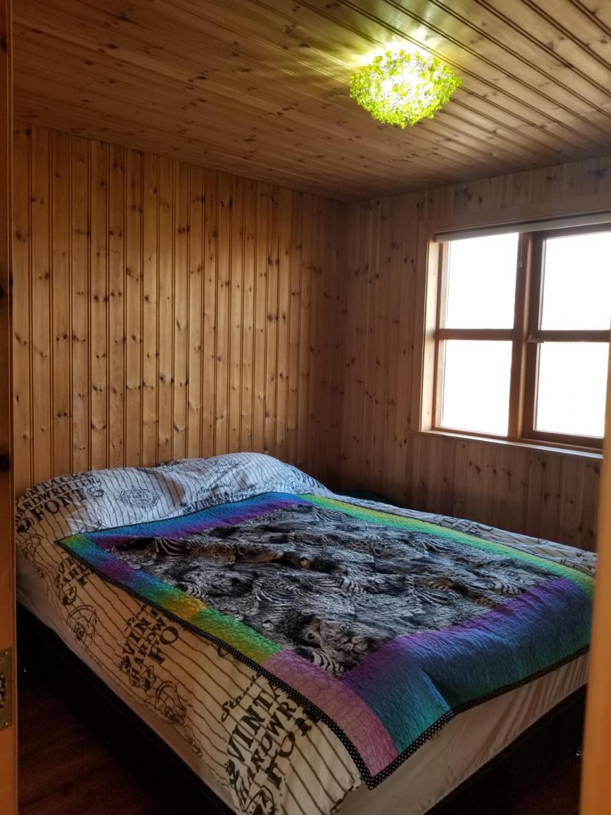 Glass House mit privatem Fluss & 360°-Aussicht | Beste Preise 2026 ...