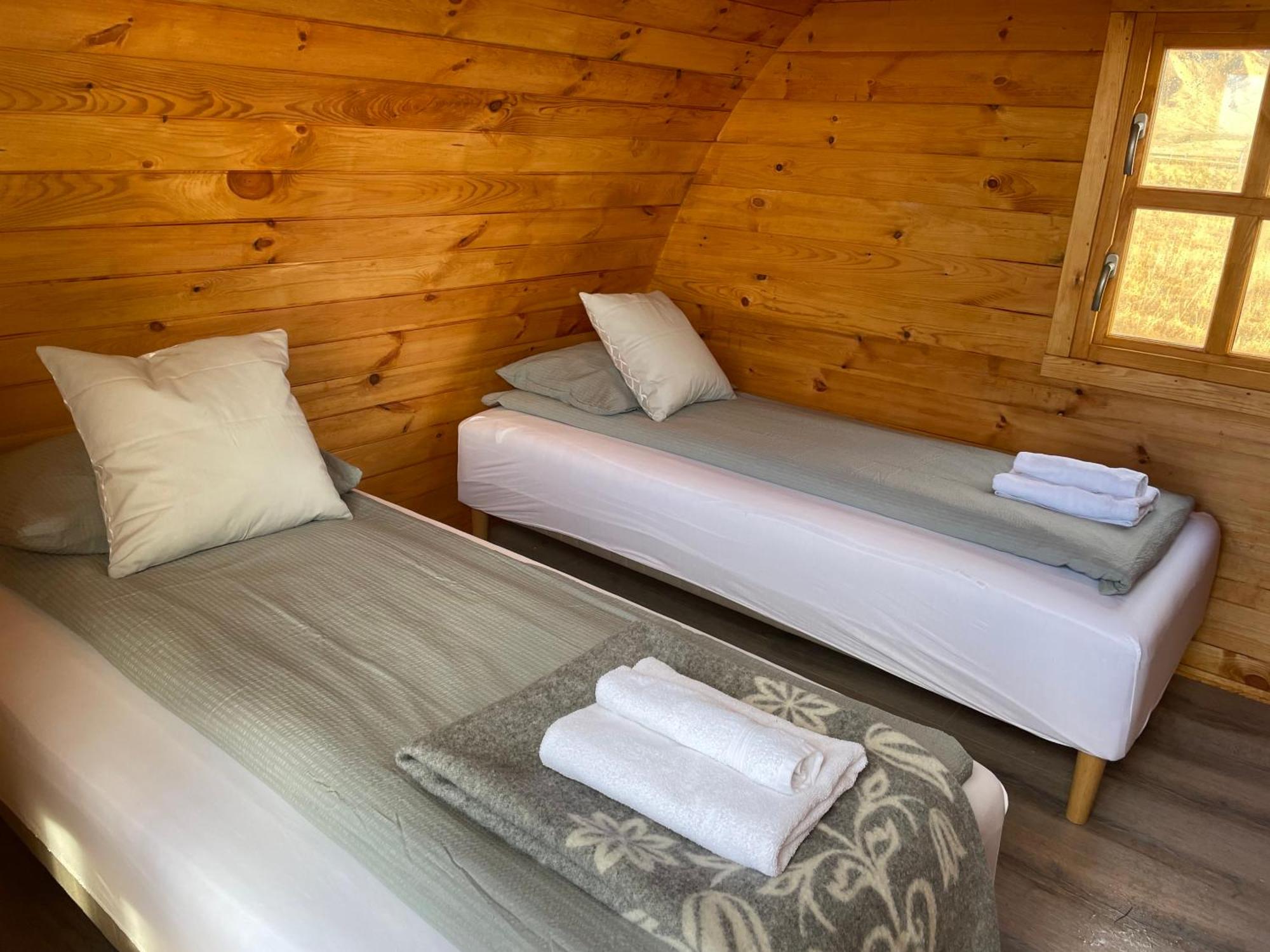 Starlight Camping Pods | Prezzi migliori 2026 | Guide to Iceland