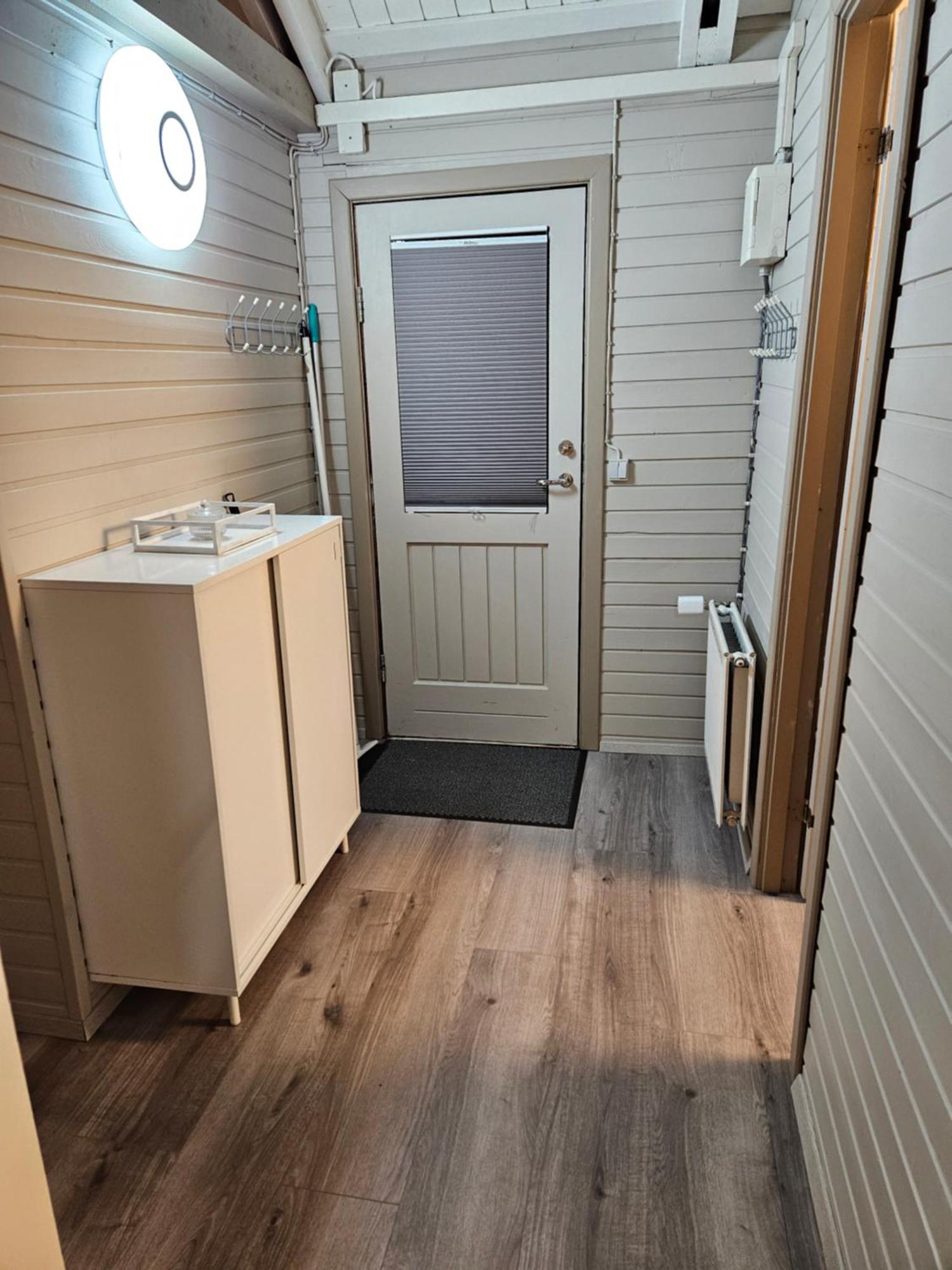 Relaxing and cozy cottage with hot tub | Best Price 2026 | Guide to Iceland