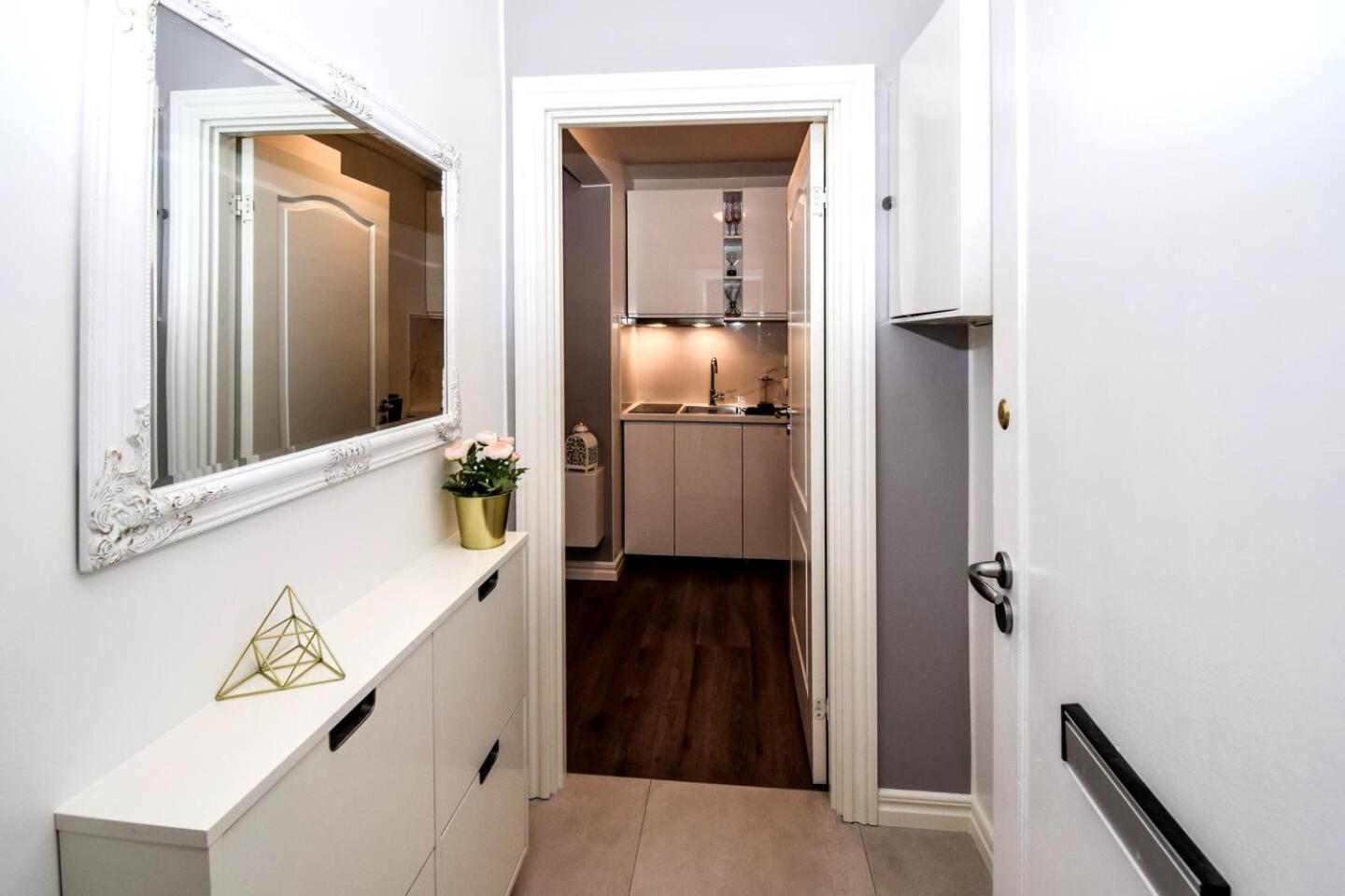 Greenkey Studio H17 | Best Price 2026 | Guide to Iceland