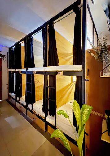 Tagpo Capsule Hostel - Coron, Palawan | Best Prices 2025 | Guide to the ...
